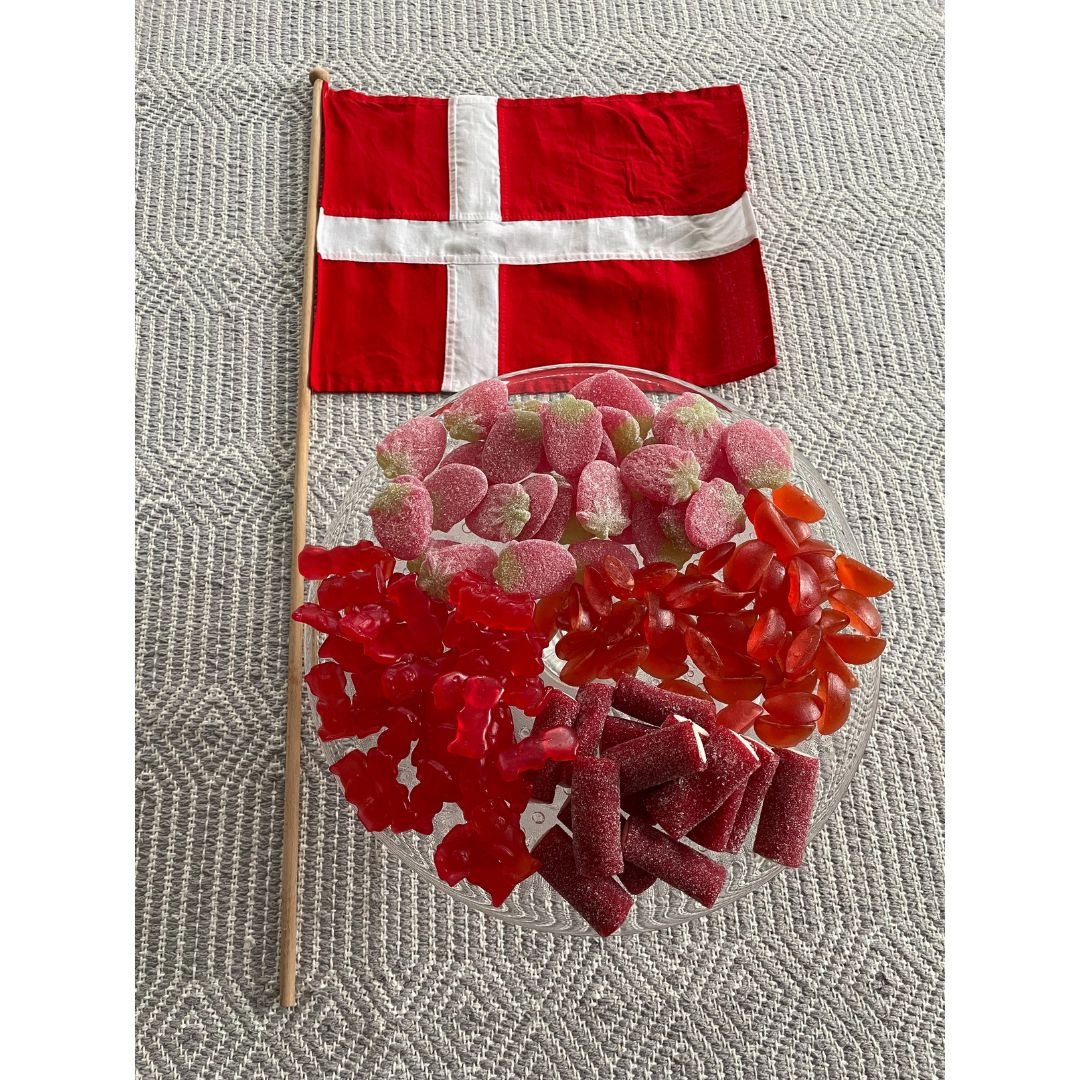 Rødt slik - Køb hjertechokolade & slikkepinde v. Slikboden